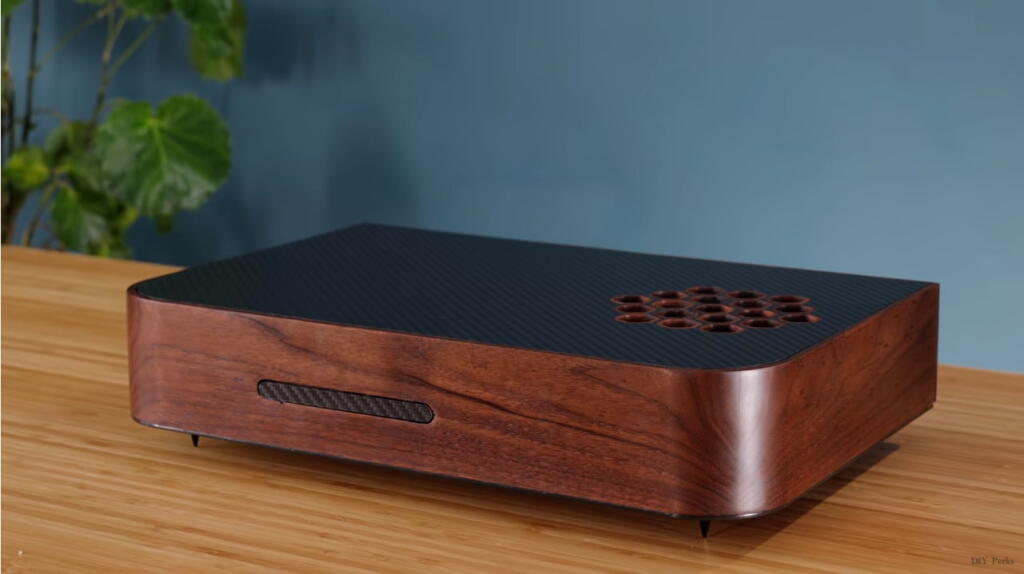 Classy Wood/Carbon Fiber PS5 Mod by DIYPerks - Wololo.net