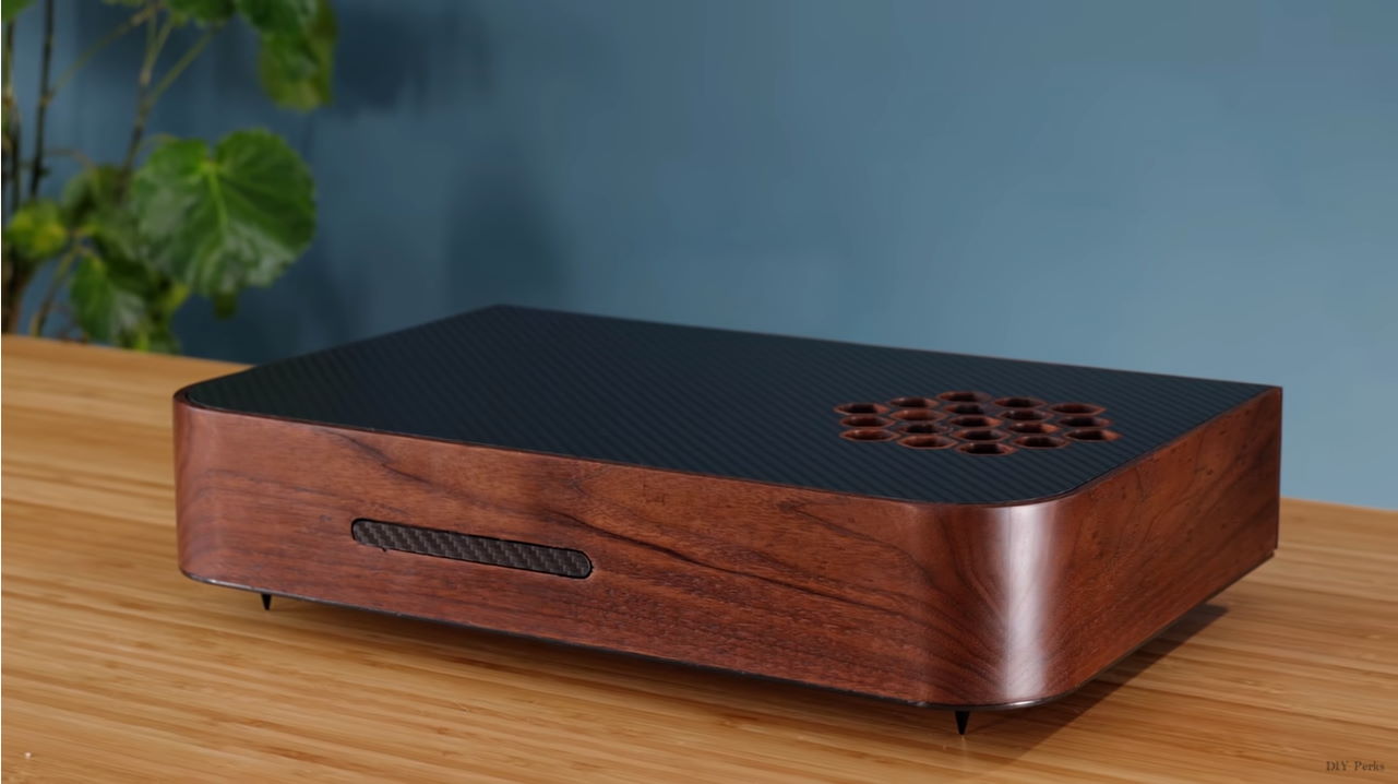 Classy Wood/Carbon Fiber PS5 Mod by DIYPerks - Wololo.net
