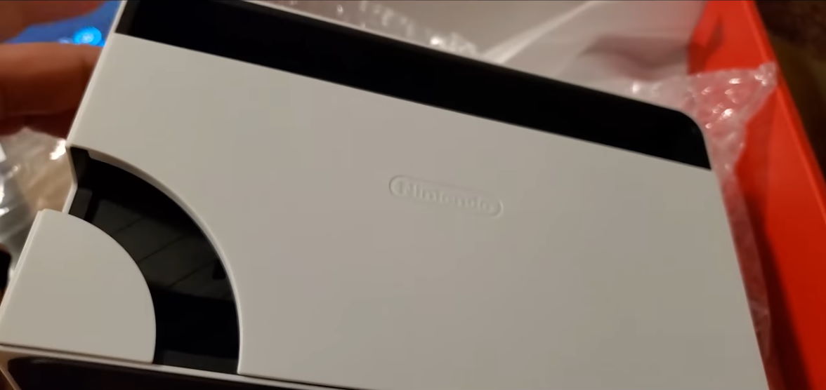 switch_oled_dock - Wololo.net