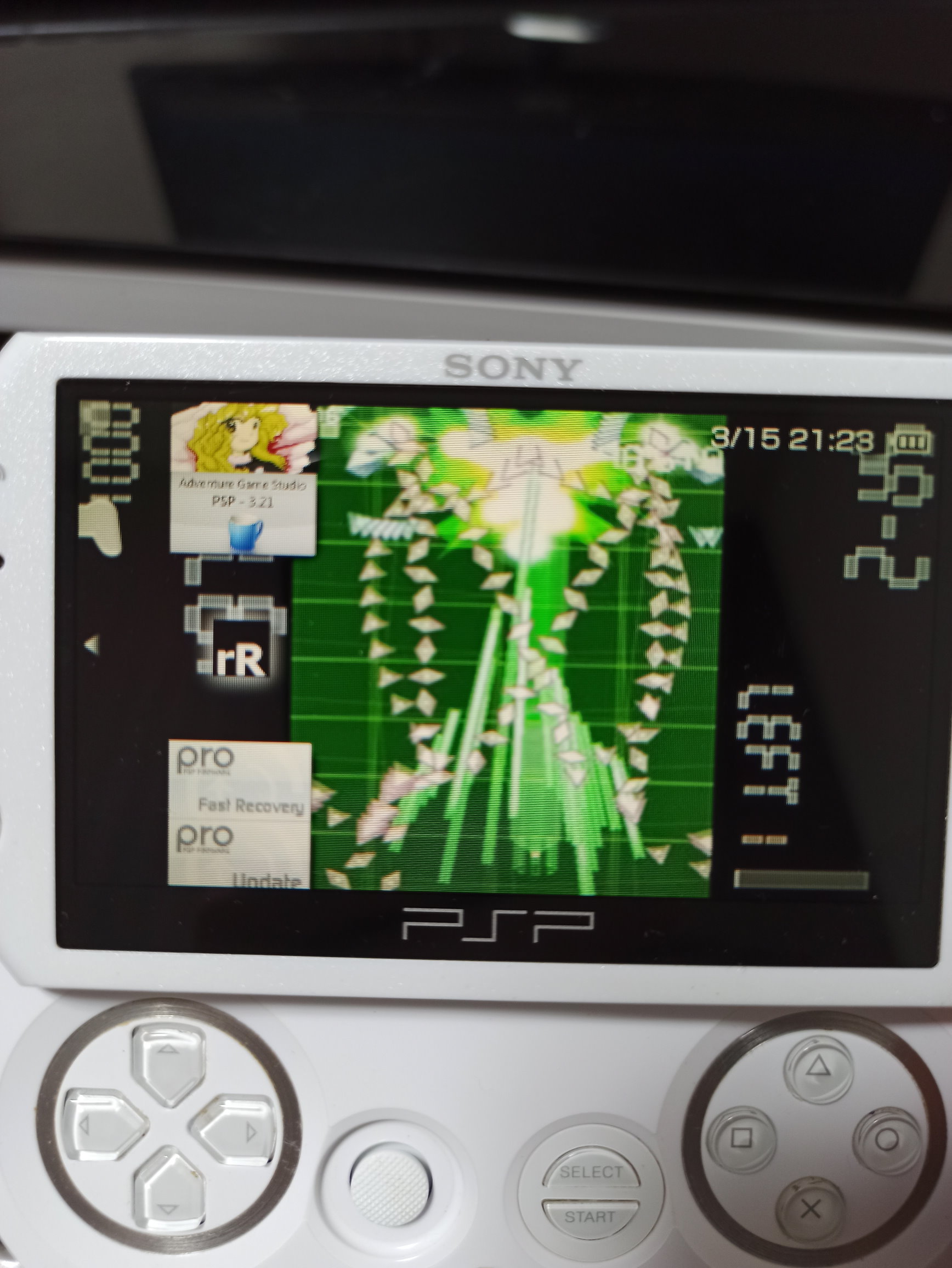 Revisiting the PSP Go, more than 10 years later... - Wololo.net